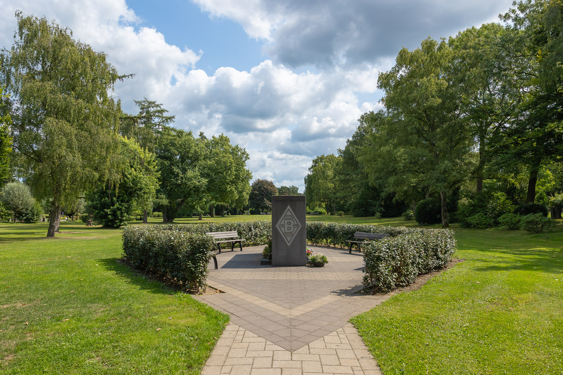 Borussia-Kolumbarium in Rheydt: Ein besonderer Ort der Erinnerung | MG ...